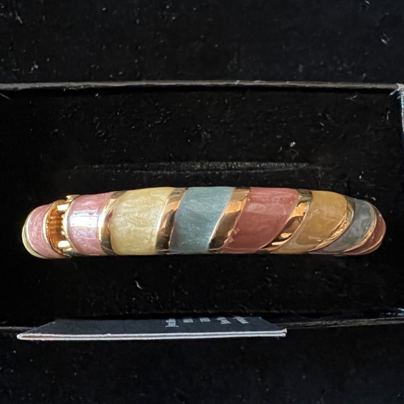 Joan Rivers | Jewelry | Vintage Joan Rivers Enamel Hinge Cuff ...